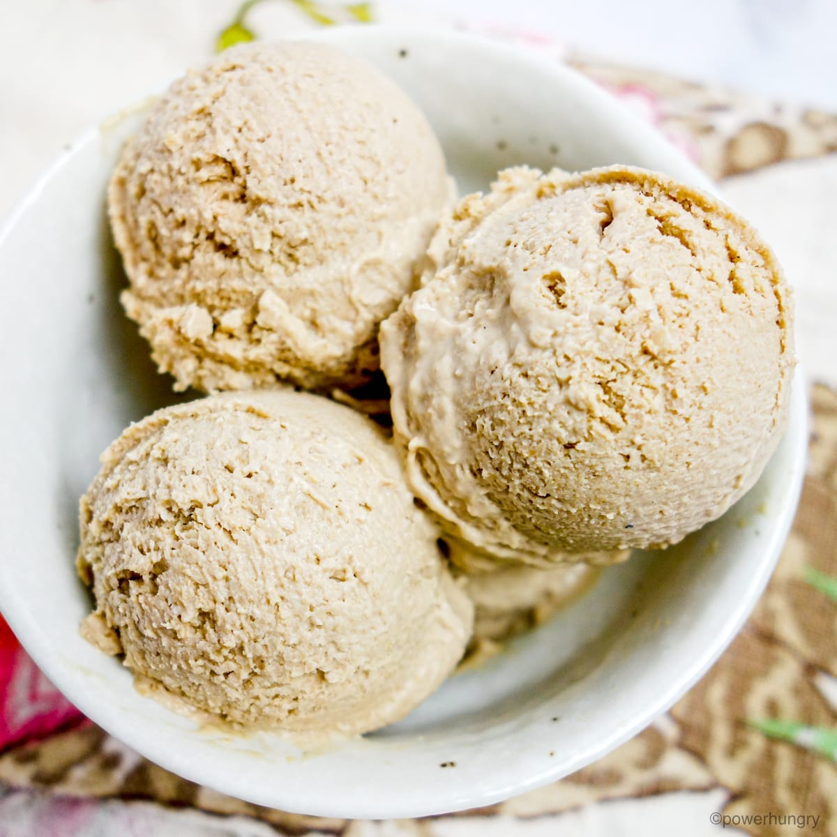 Vegan Vanilla Sunflower Seed Ice Cream (4 ingredients) | powerhungry®